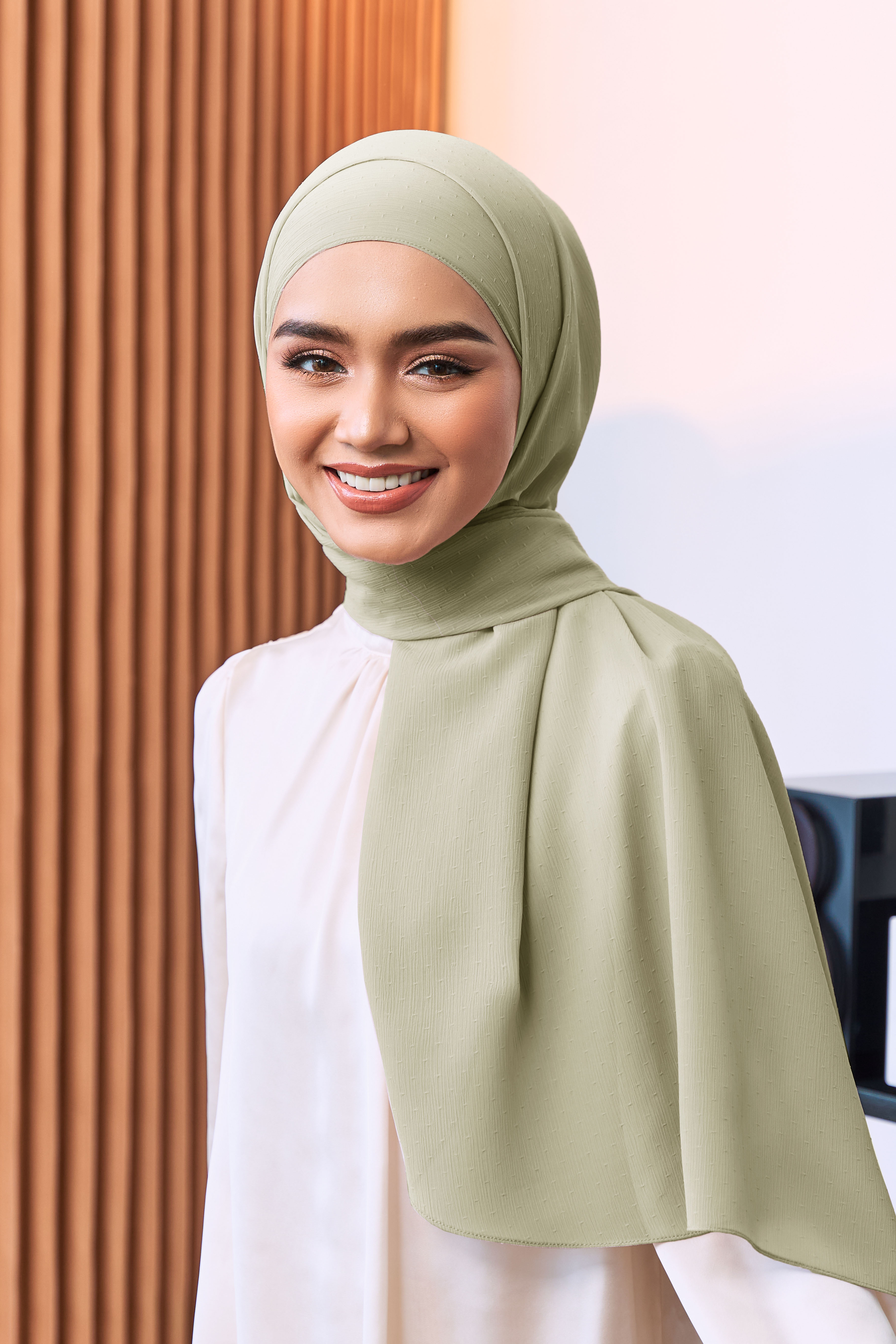 risa shawl, shawl, tudung raya, raya 2024, radiusite, dreemika,radiusite hijab | Online Fashion ...