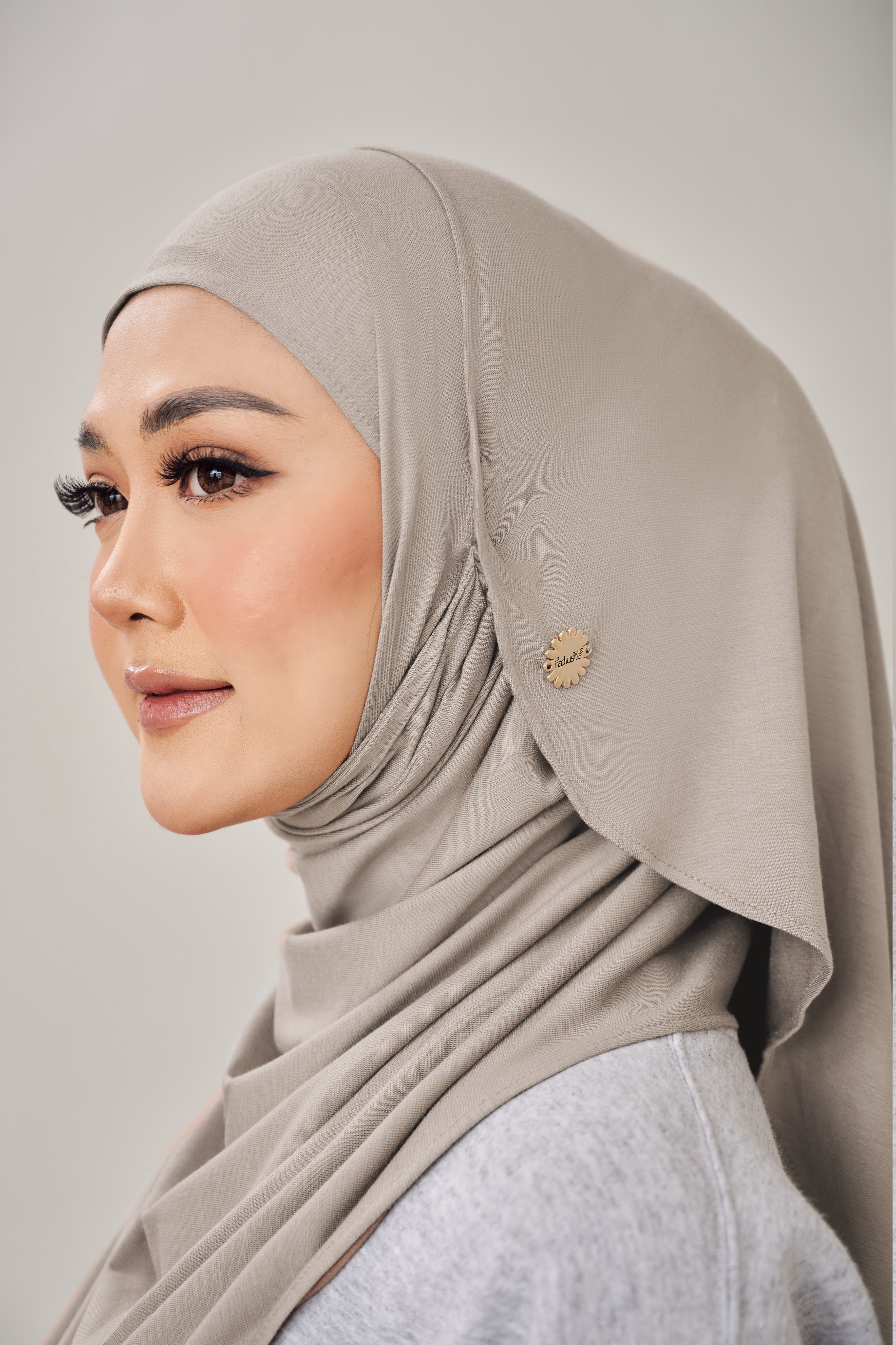 Radiusite | Online Fashion | Shawl | Tudung | Bawal | Khimar dan Jubah ...