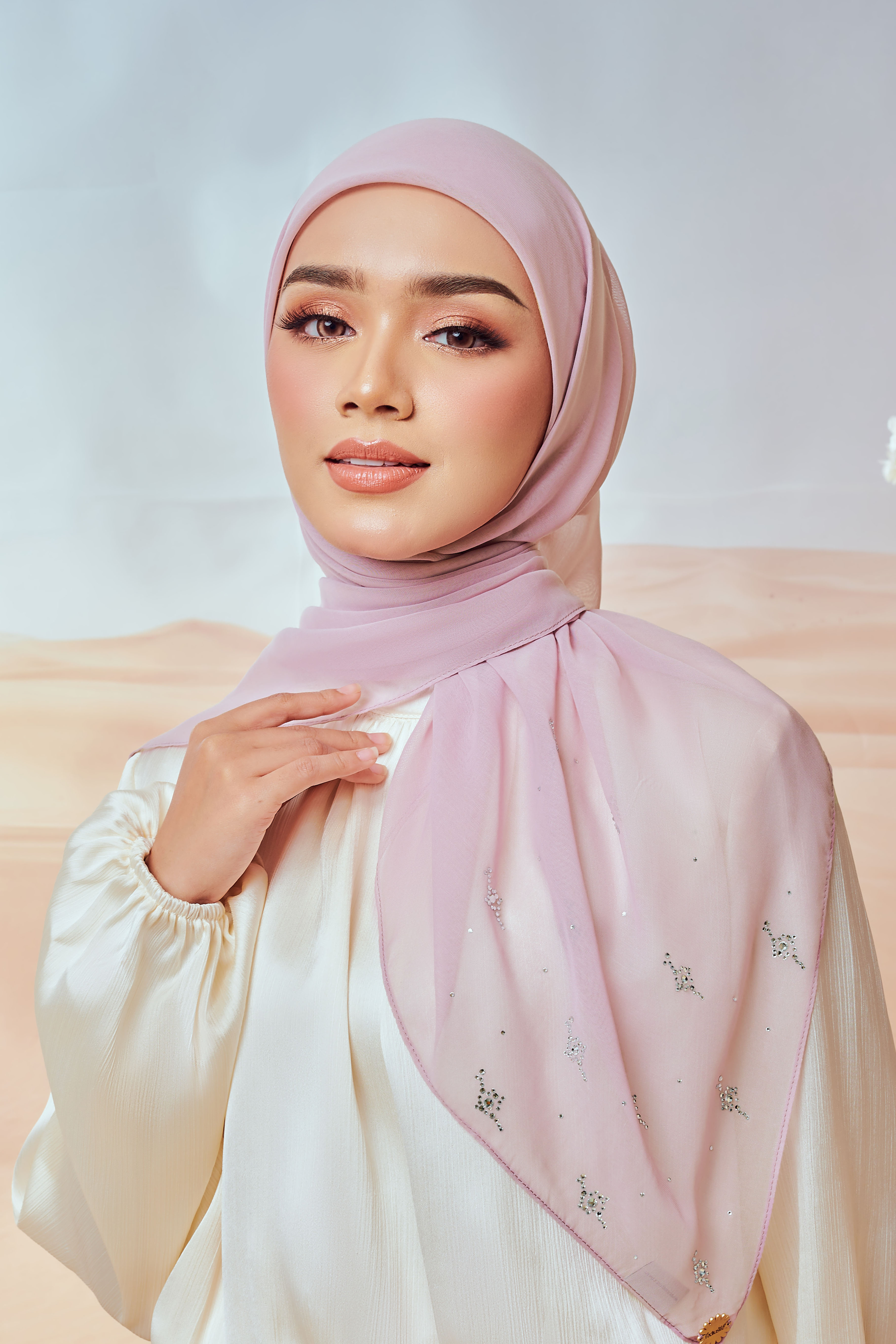 Radiusite | Online Fashion | Shawl | Tudung | Bawal | Khimar dan Jubah ...