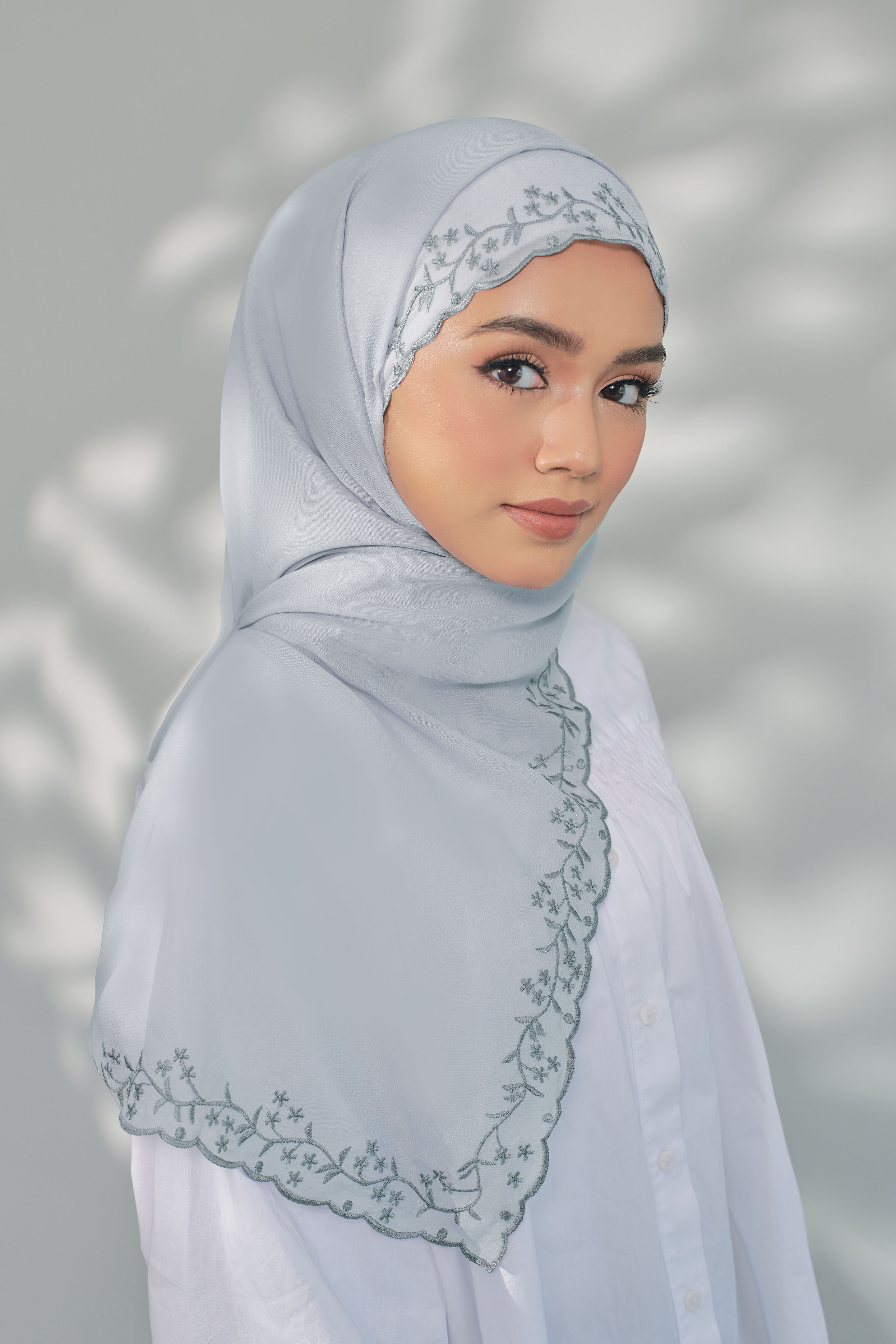 Radiusite | Online Fashion | Shawl | Tudung | Bawal | Khimar dan Jubah ...
